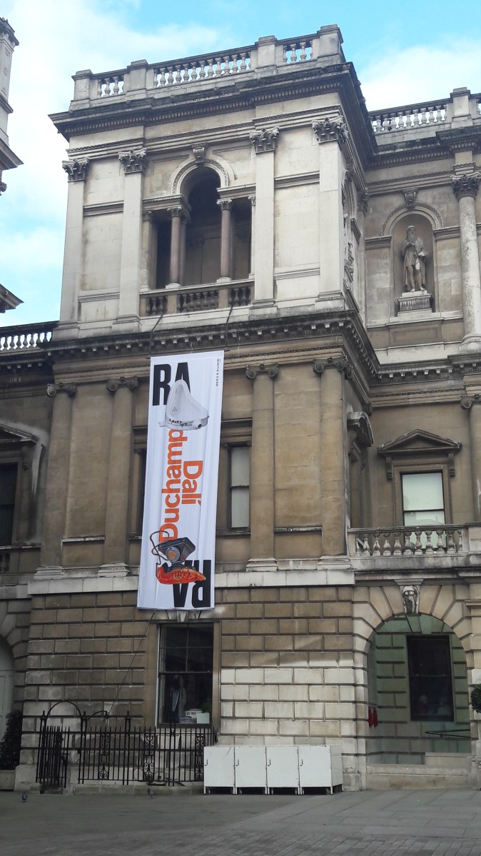 Dali/Duchamp – Research adventureS of a curator